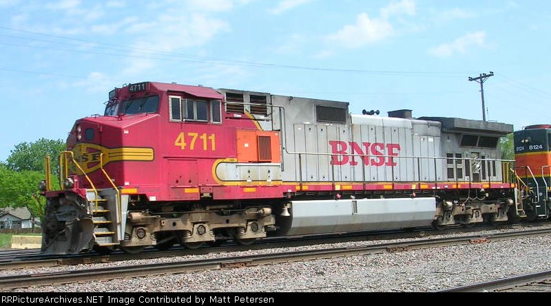 BNSF 4711